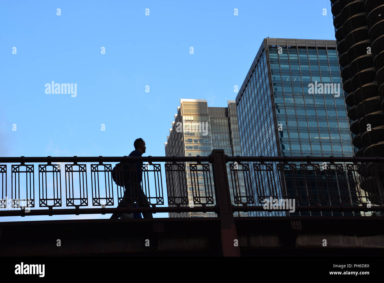 State street bridge chicago hi-res stock photography and images - Alamy