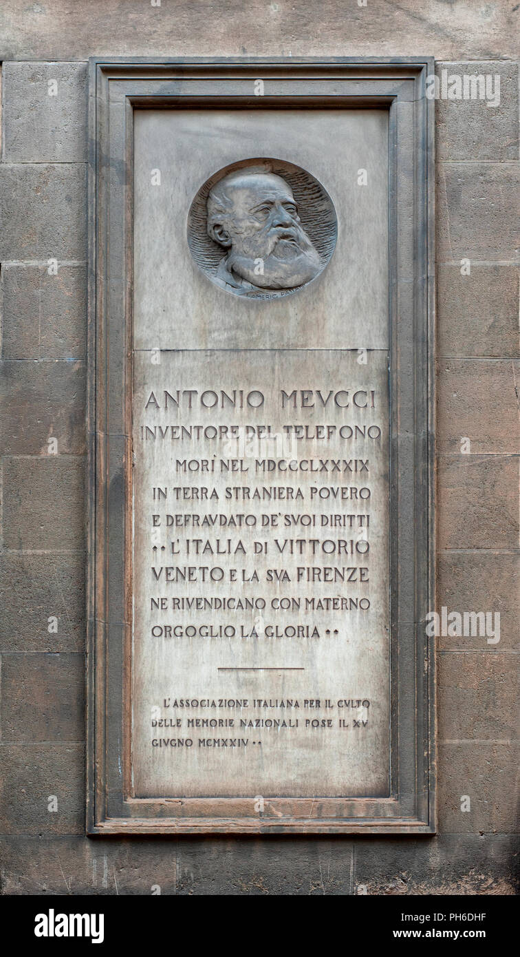 Antonio meucci with telephone hi-res stock photography and images - Alamy