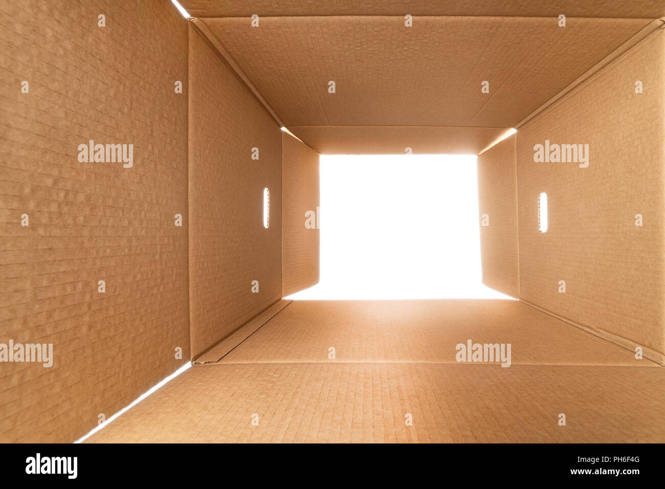 View from inside cardboard box hi-res stock photography and images - Alamy