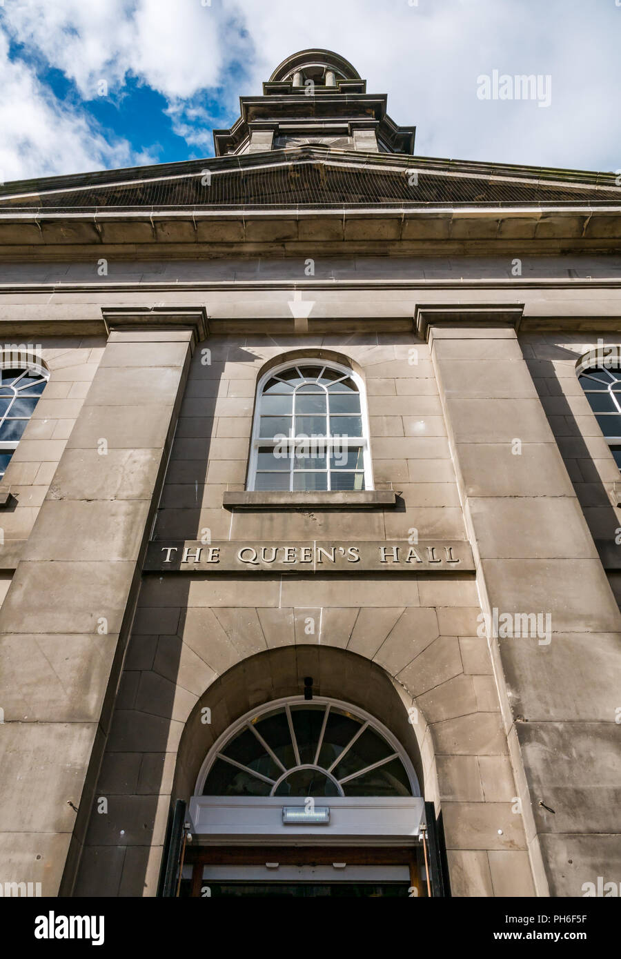 Queens hall hi-res stock photography and images - Alamy