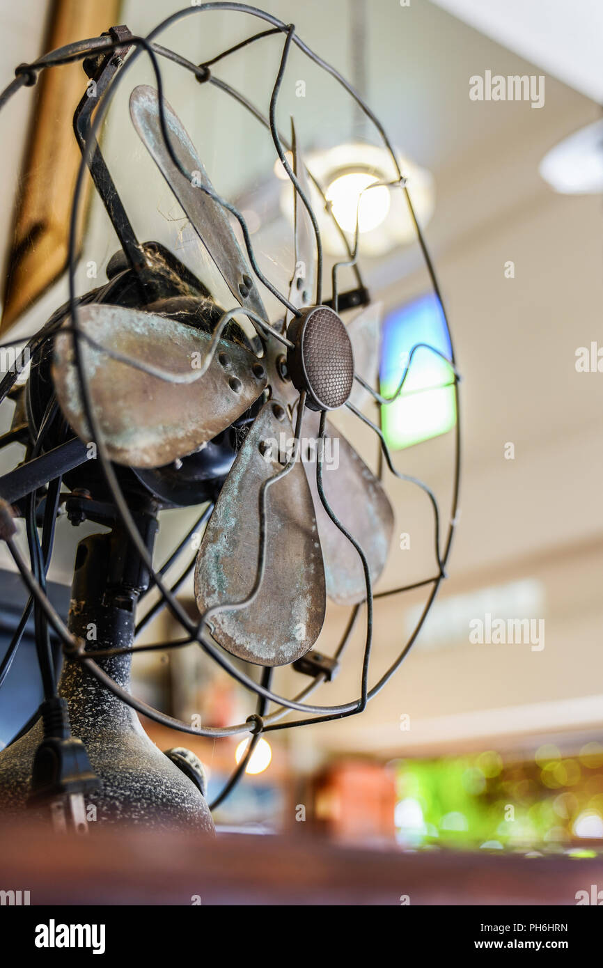Old fashioned air conditioner hi-res stock photography and images - Alamy