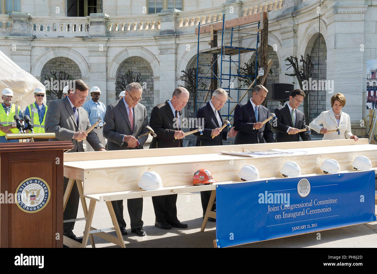 Pelosi reid 2013 hi-res stock photography and images - Alamy