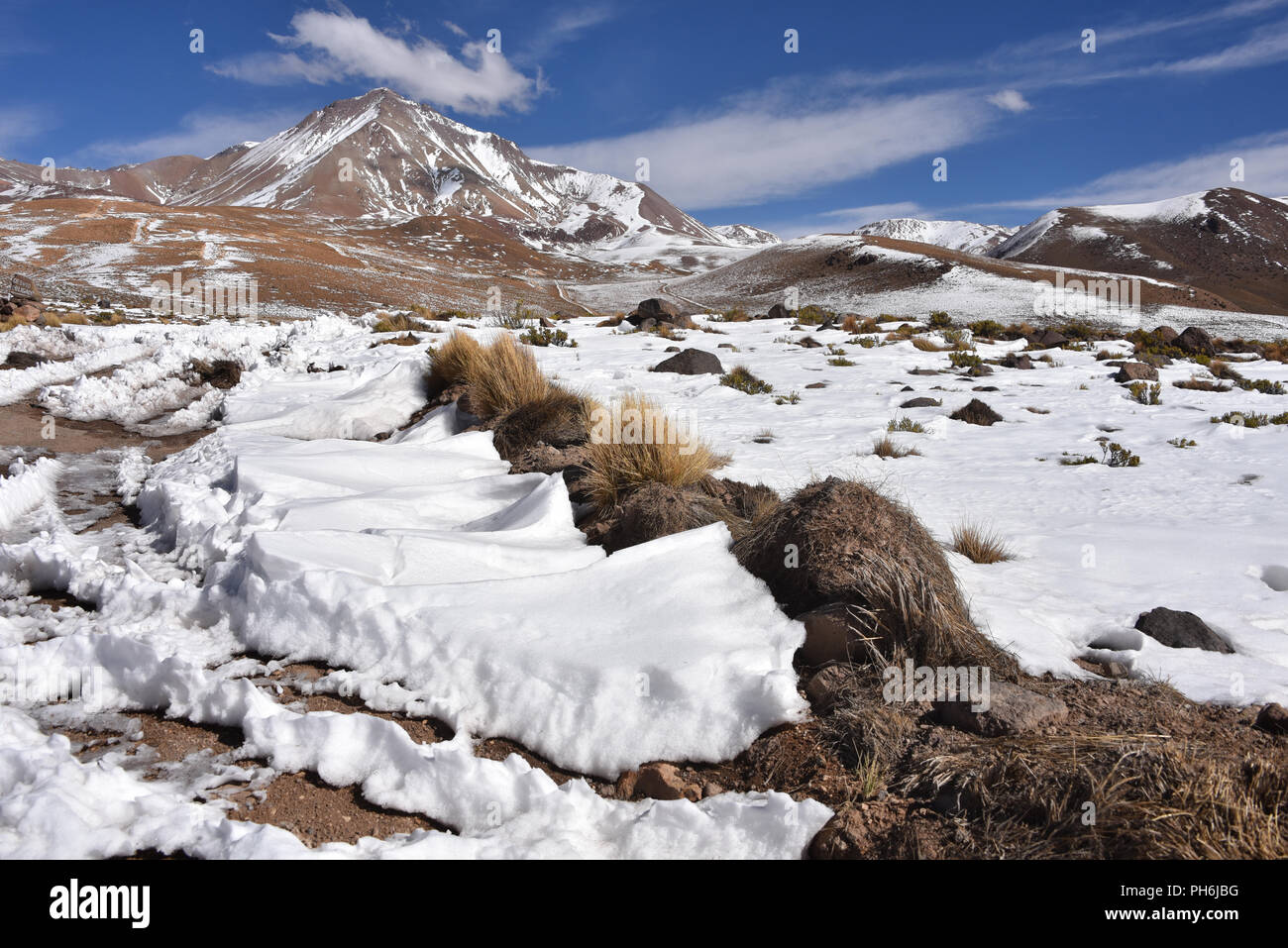 Winter landscapes of the mountains of the Cordillera de Lipez, in Sur ...