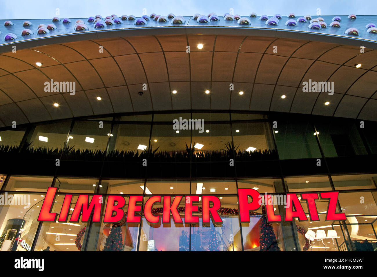 Limbecker Platz Shopping Centre, Essen, Germany Stock Photo - Alamy