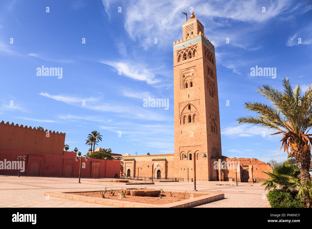 Koutoubia mosque or kutubiyya mosque arabic hi-res stock photography ...