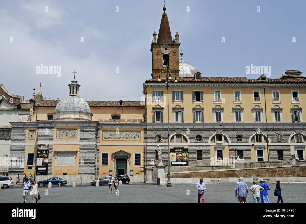 Leonardo da vinci house vinci hi-res stock photography and images - Alamy