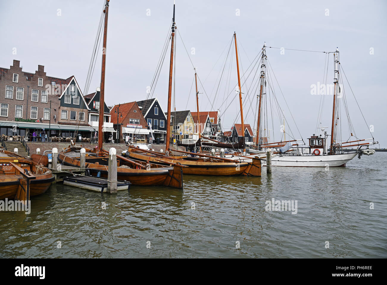 Edam volendam hi-res stock photography and images - Alamy