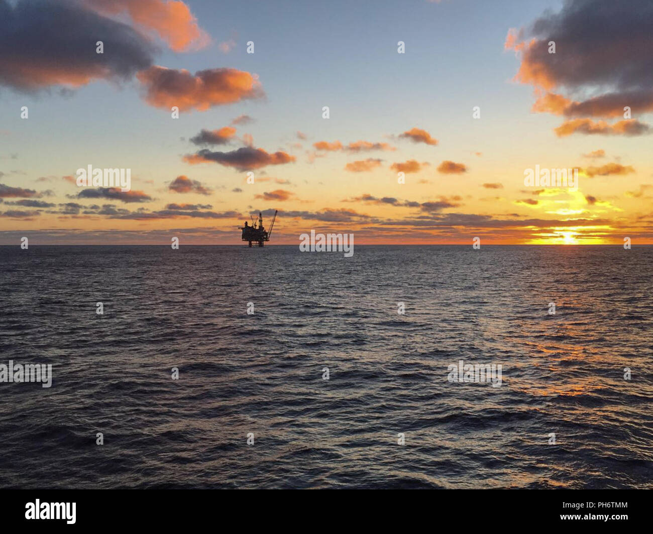 Image of an iol rigg taken on the North Sea at sunset Stock Photo - Alamy