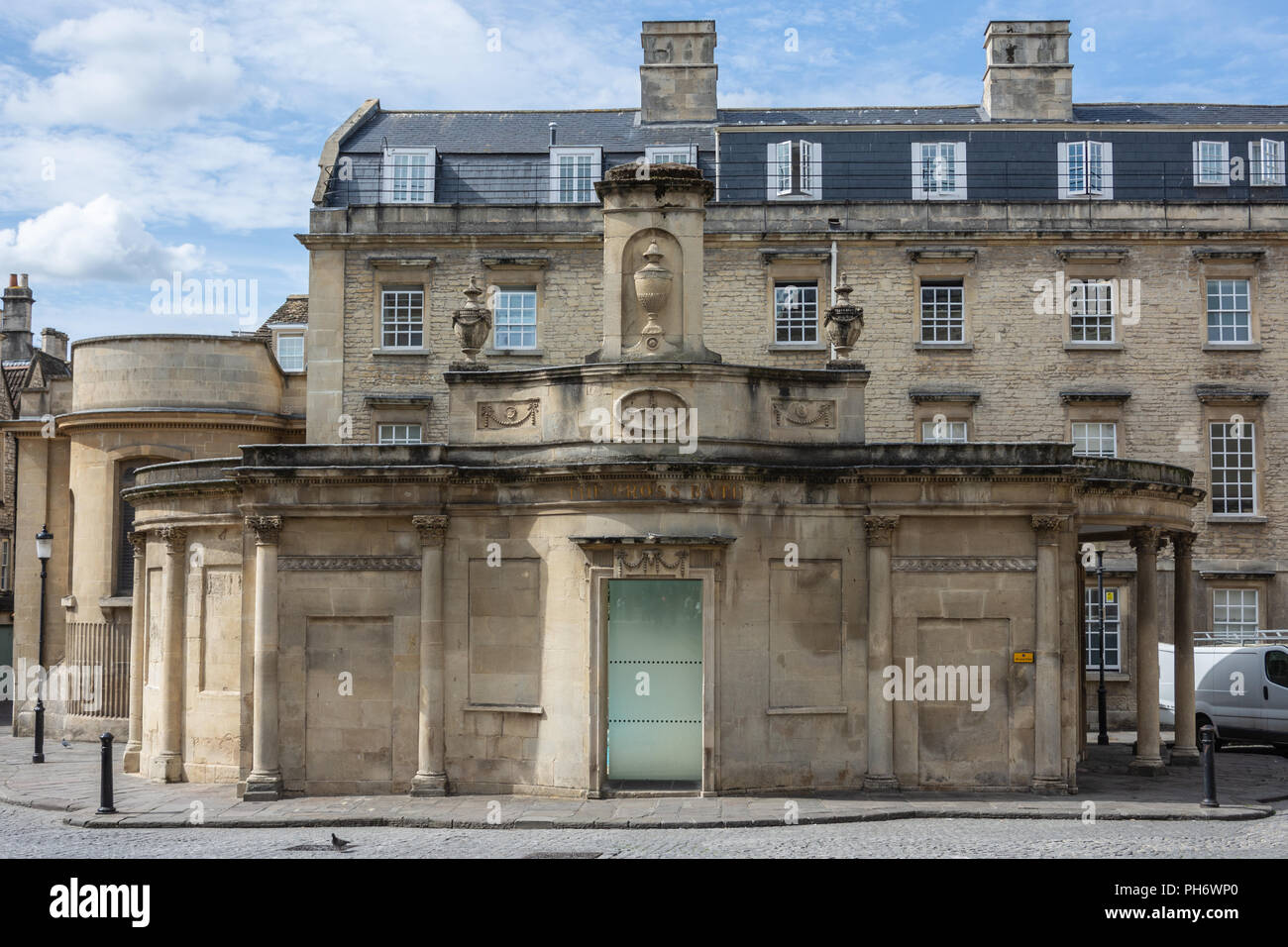 The outside of The Cross Bath thermal spa in the city of Bath Stock ...