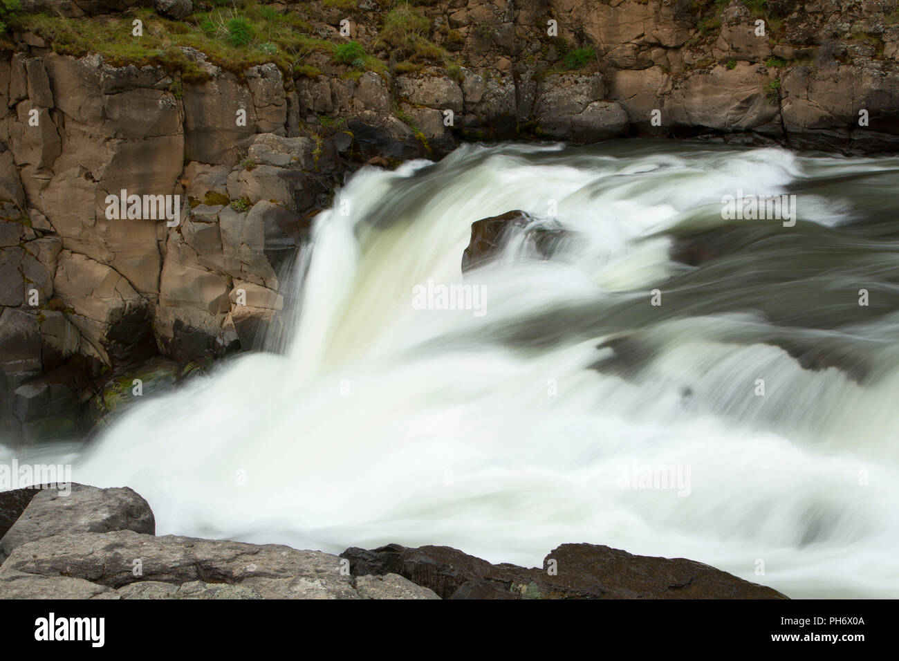 First Falls, White River Falls State Park, White Wild and Scenic River ...