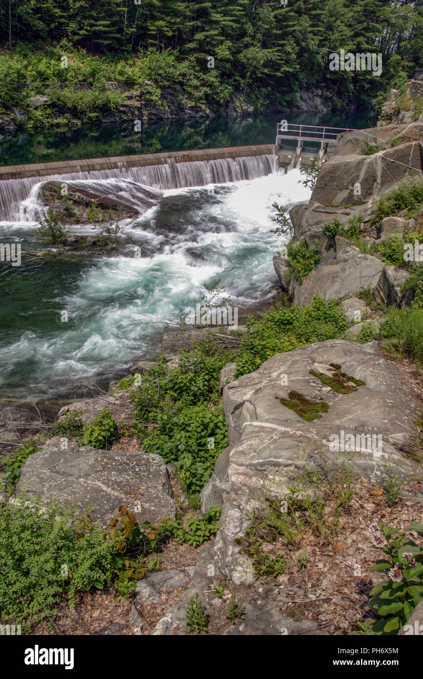 Quabbin reservoir spillway hi-res stock photography and images - Alamy