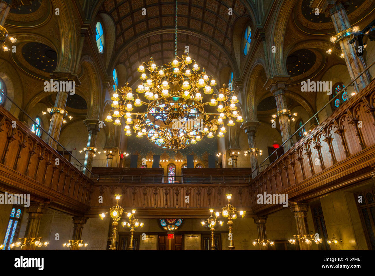 Eldridge Street Synagogue in Manhattan New York City Stock Photo - Alamy