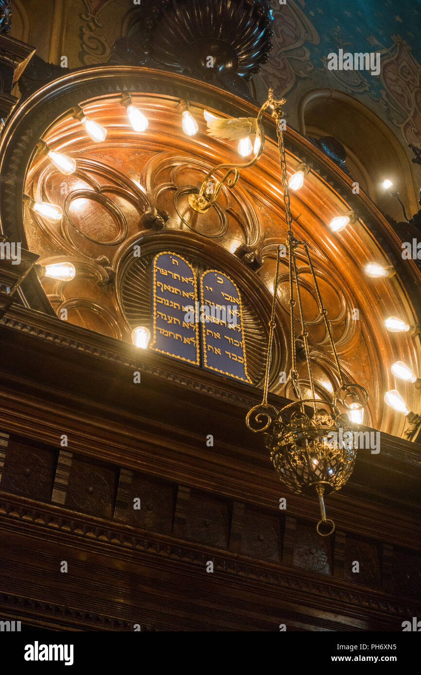 Eldridge Street Synagogue in Manhattan New York City Stock Photo - Alamy