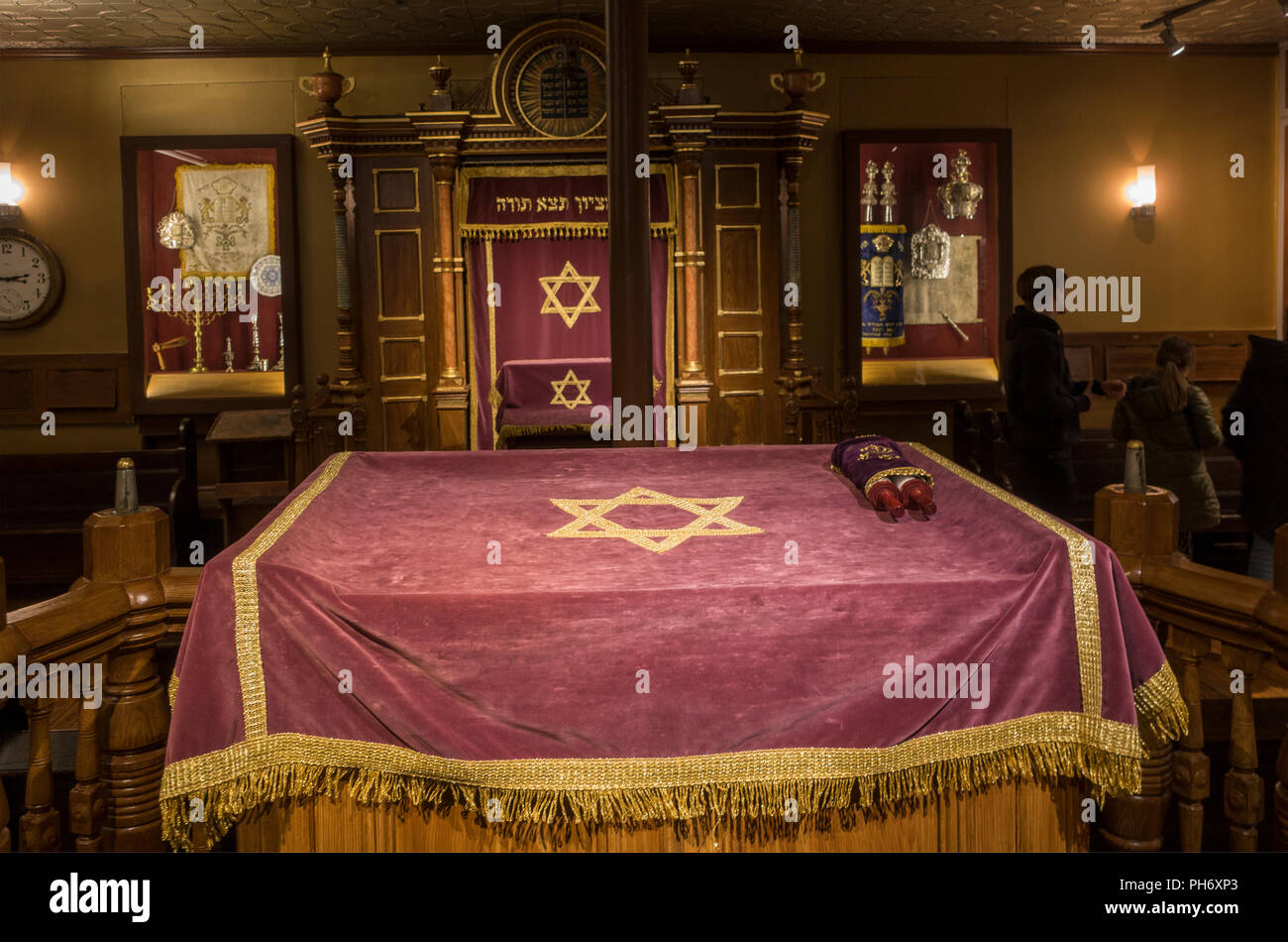 Eldridge Street Synagogue in Manhattan New York City Stock Photo - Alamy