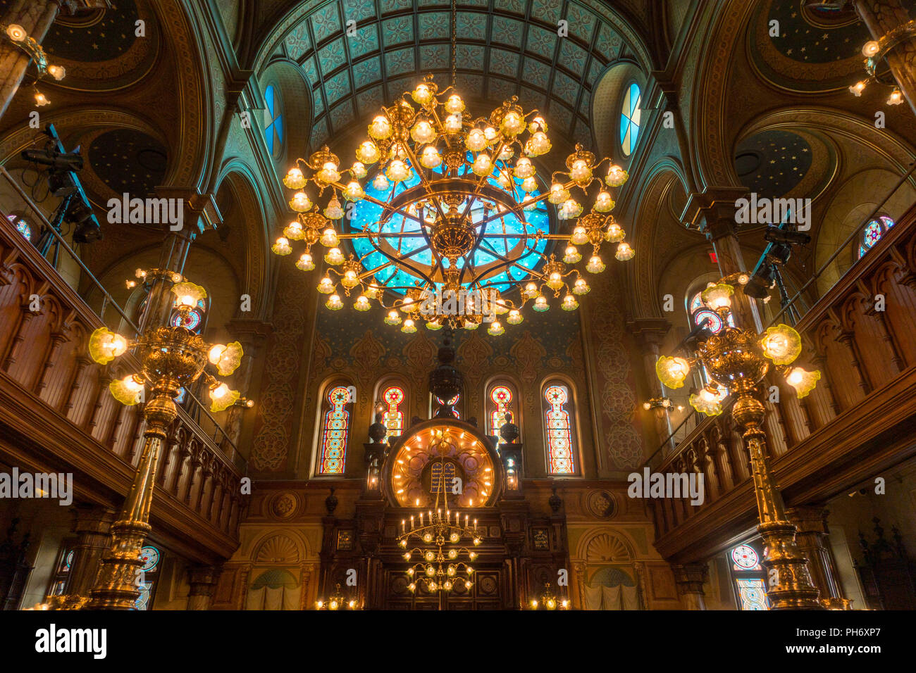 Eldridge Street Synagogue in Manhattan New York City Stock Photo - Alamy