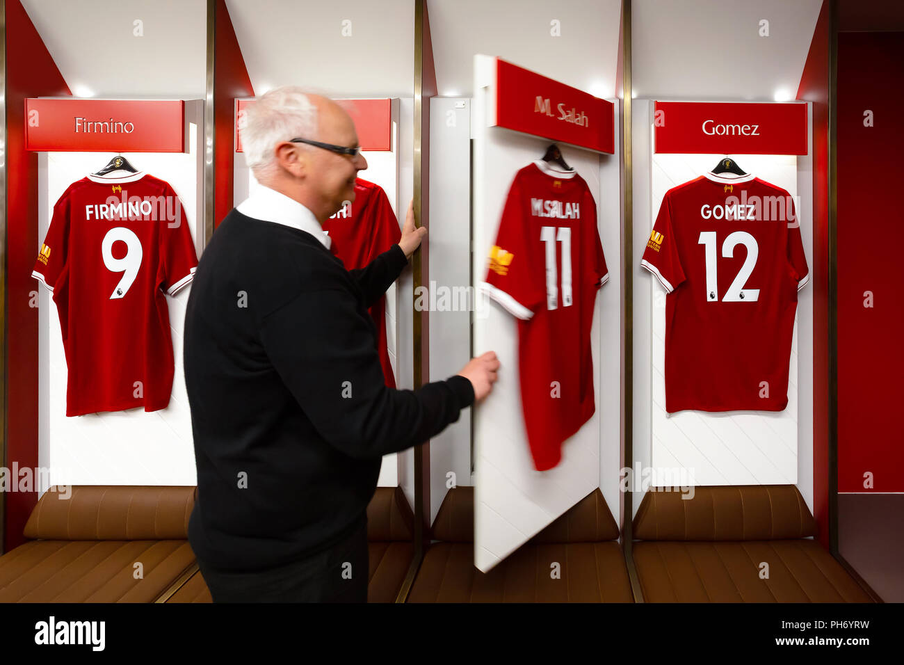 LIVERPOOL, UNITED KINGDOM - MAY 17 2018: LFC staffs and a group of its ...