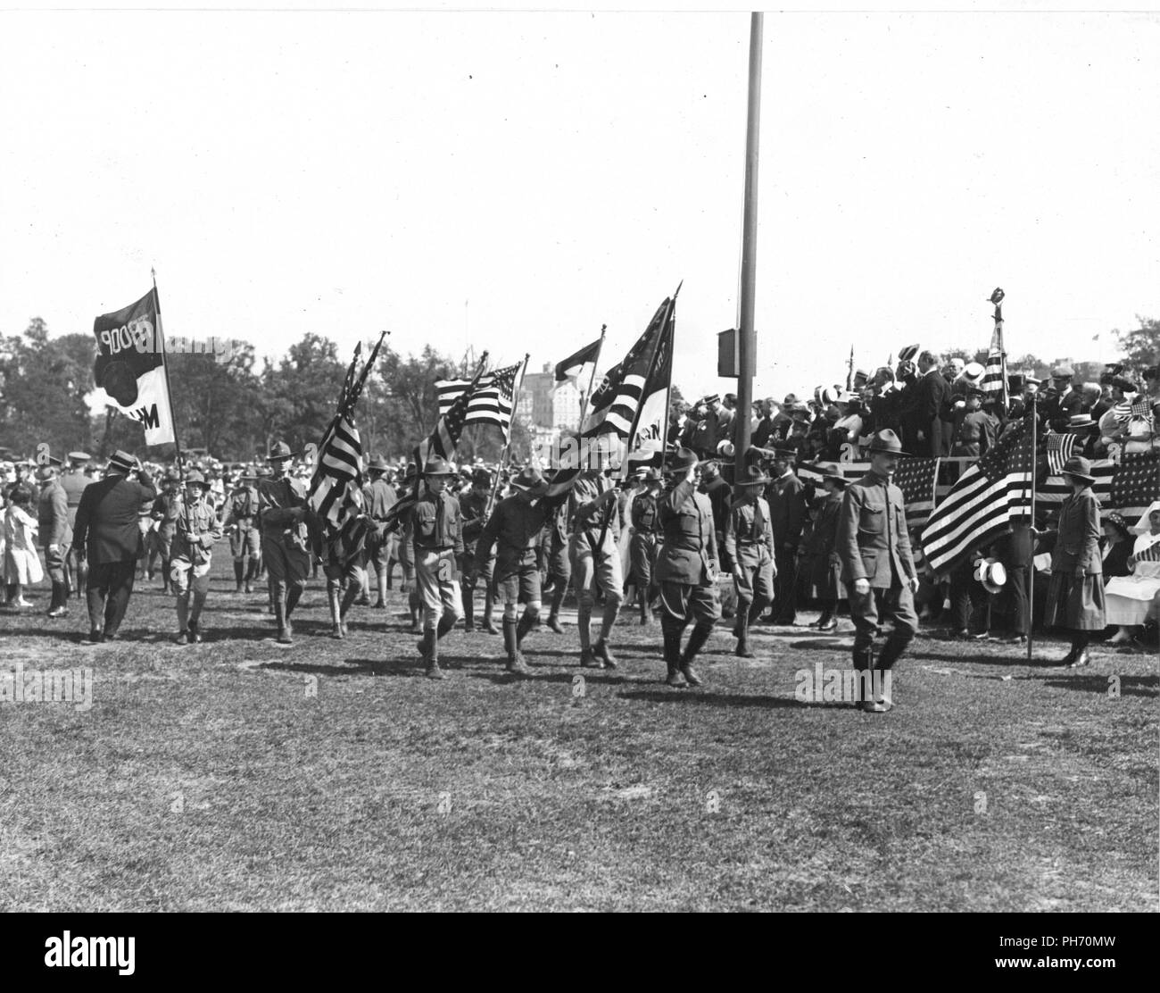 Ceremonies - Flag Day, 1918 - Troop of Boy Scouts passing the flagpole ...