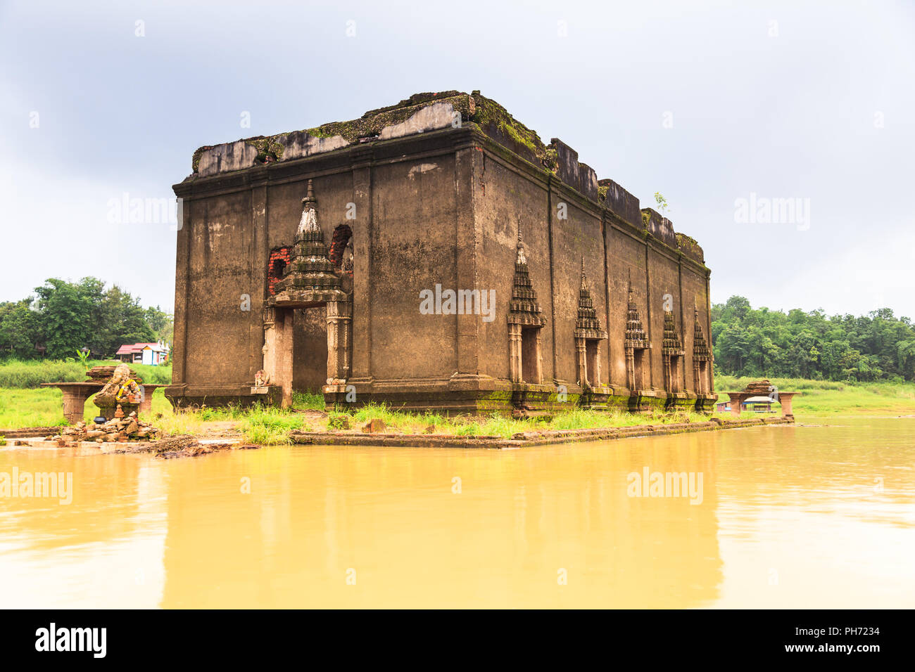 Ruin temple under water Stock Photo - Alamy