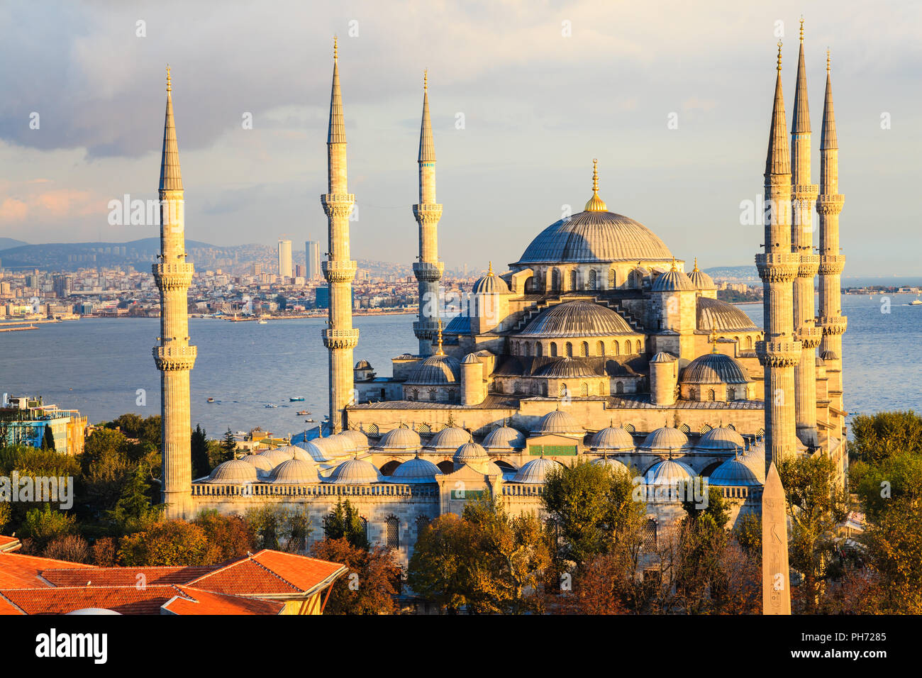 Blue mosque in istanbul, turkey Stock Photo - Alamy
