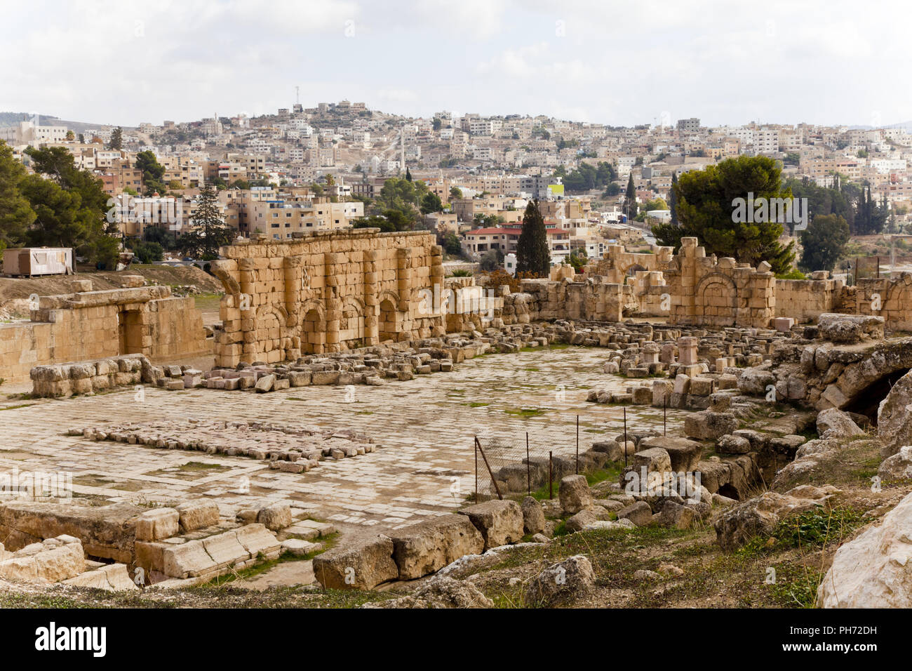 Ruins of ancient jerash Stock Photo - Alamy