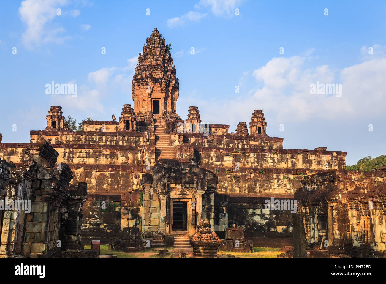 Bakong temple in angkor wat Stock Photo - Alamy