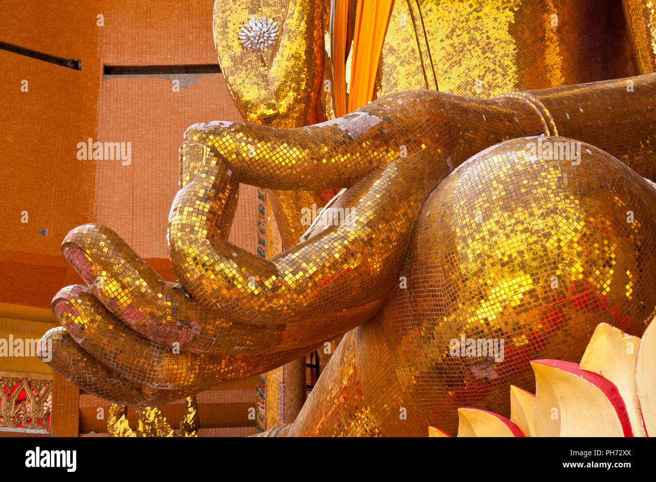 Buddhism hands hi-res stock photography and images - Alamy