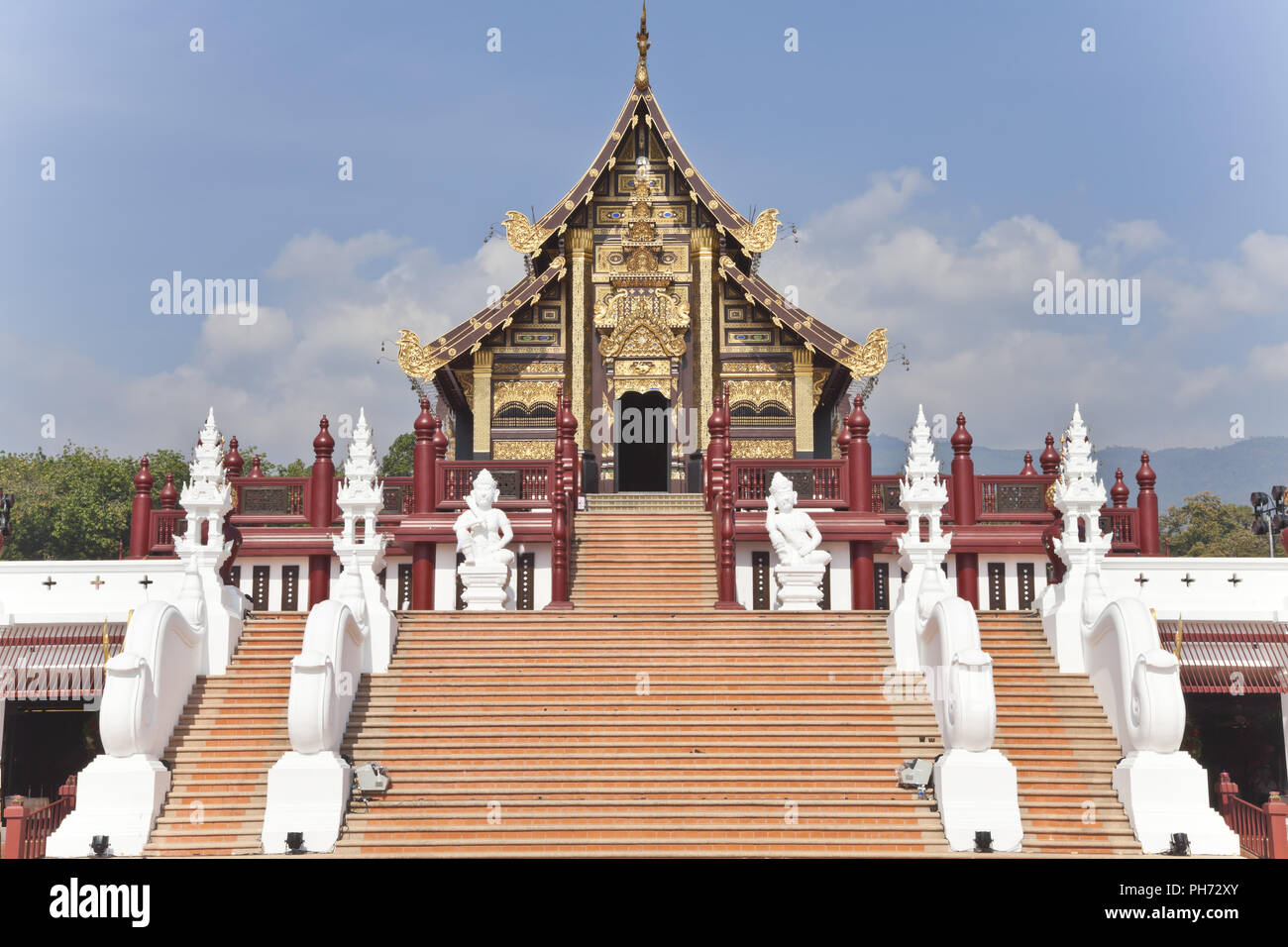 Kham hi-res stock photography and images - Alamy