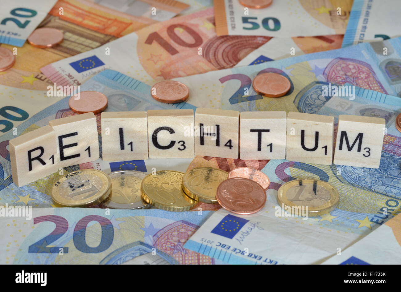 Symbolfoto Wirtschaftsbegriff Reichtum Stock Photo - Alamy