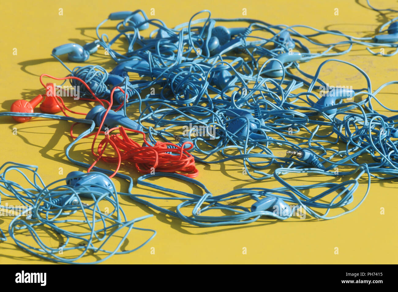Yellow and blue objects hi-res stock photography and images - Alamy
