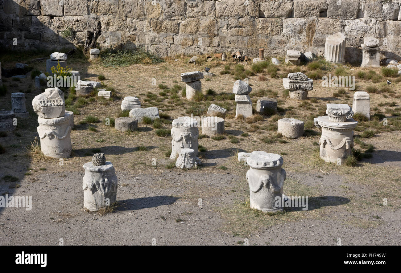 Tree of hippocrates kos hi-res stock photography and images - Alamy