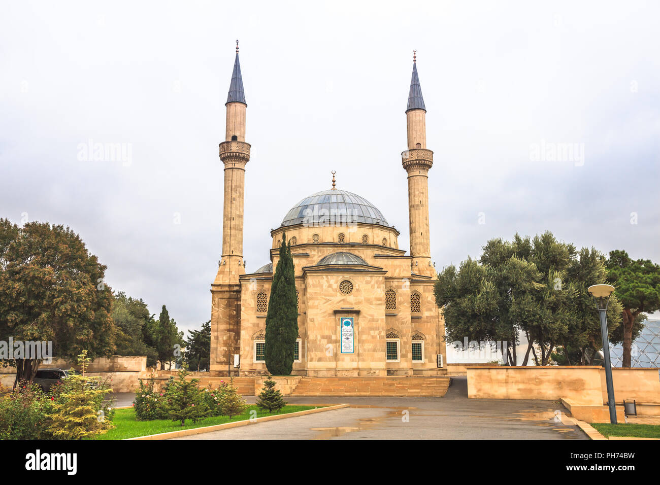 Mosque in Baku Stock Photo - Alamy
