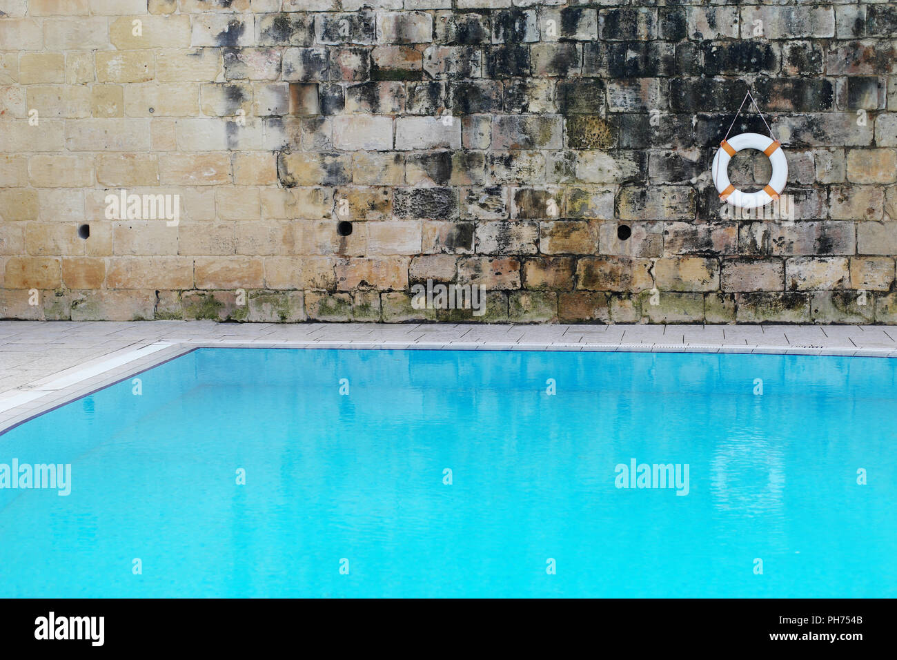 Old summer swimming pool hi-res stock photography and images - Alamy