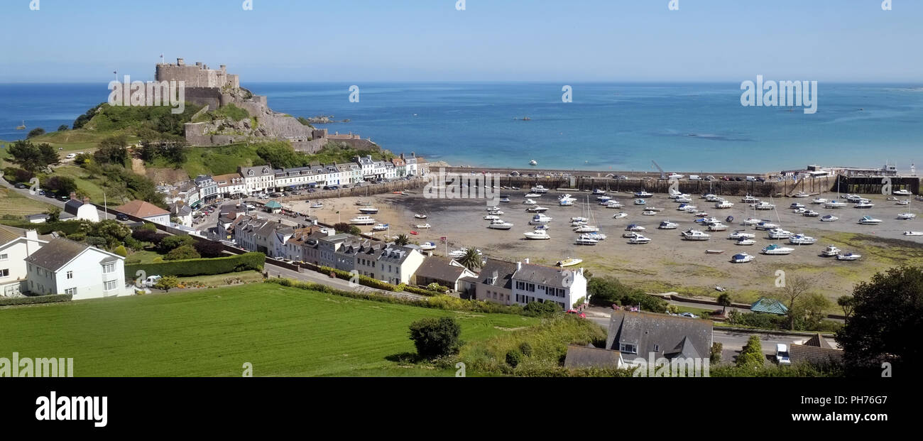 Gorey castle hi-res stock photography and images - Alamy