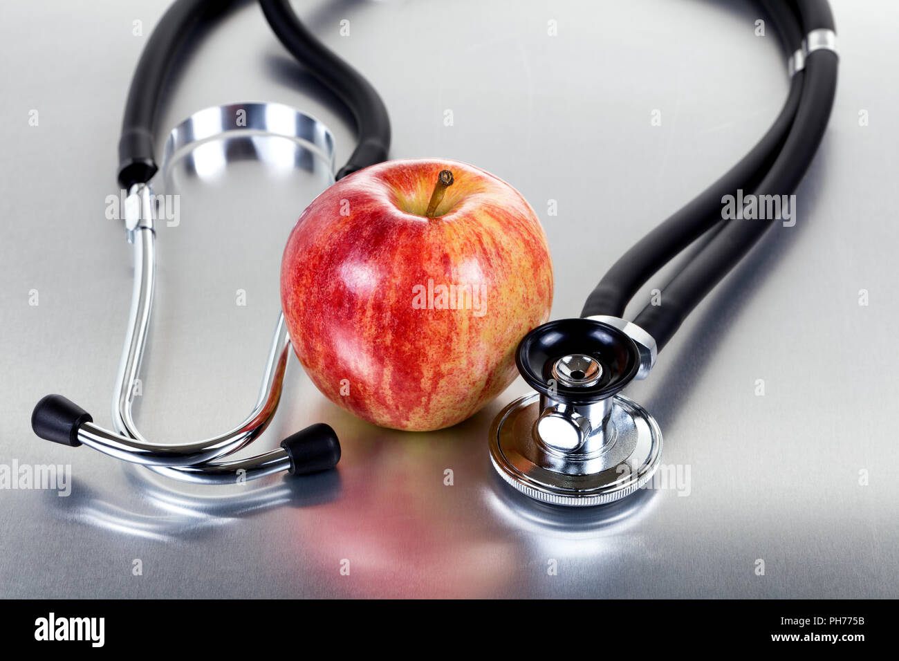 Stethoscope apple medical hi-res stock photography and images - Alamy