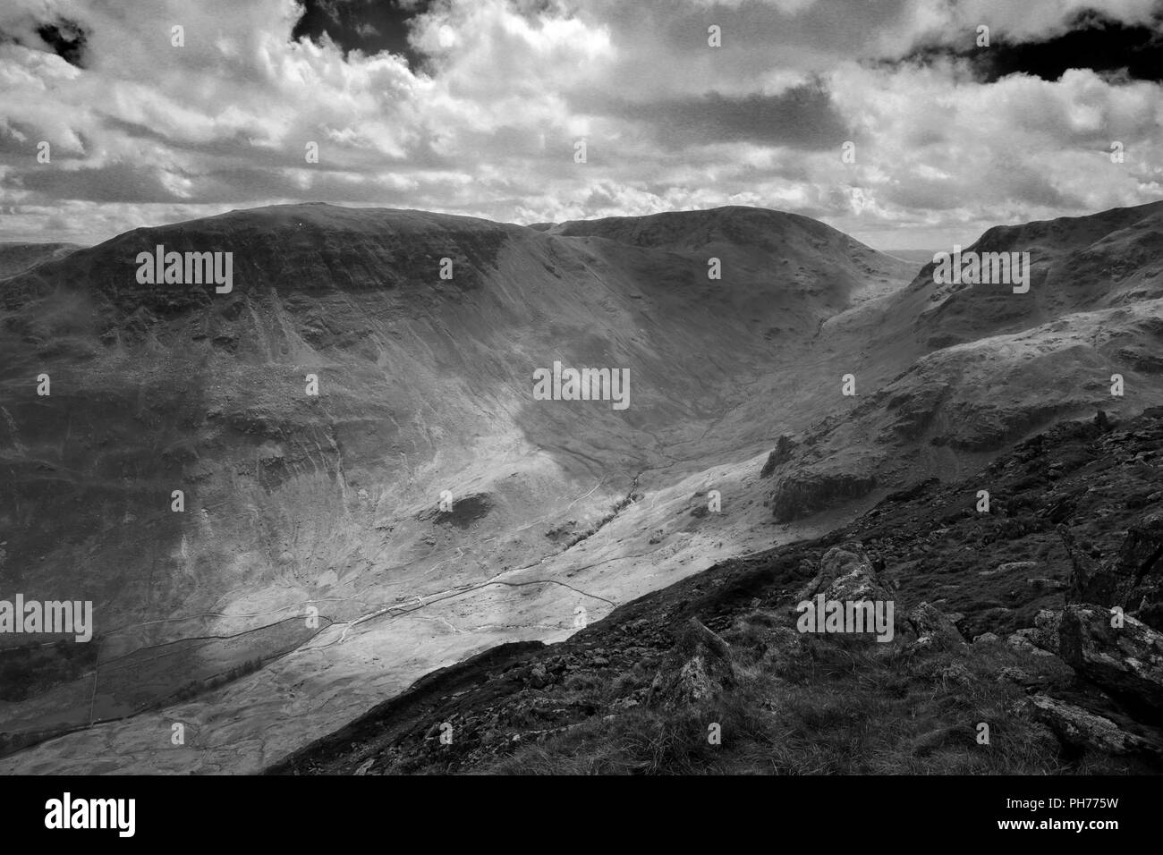 View through the Grisedale Valley above Patterdale, Ullswater lake ...