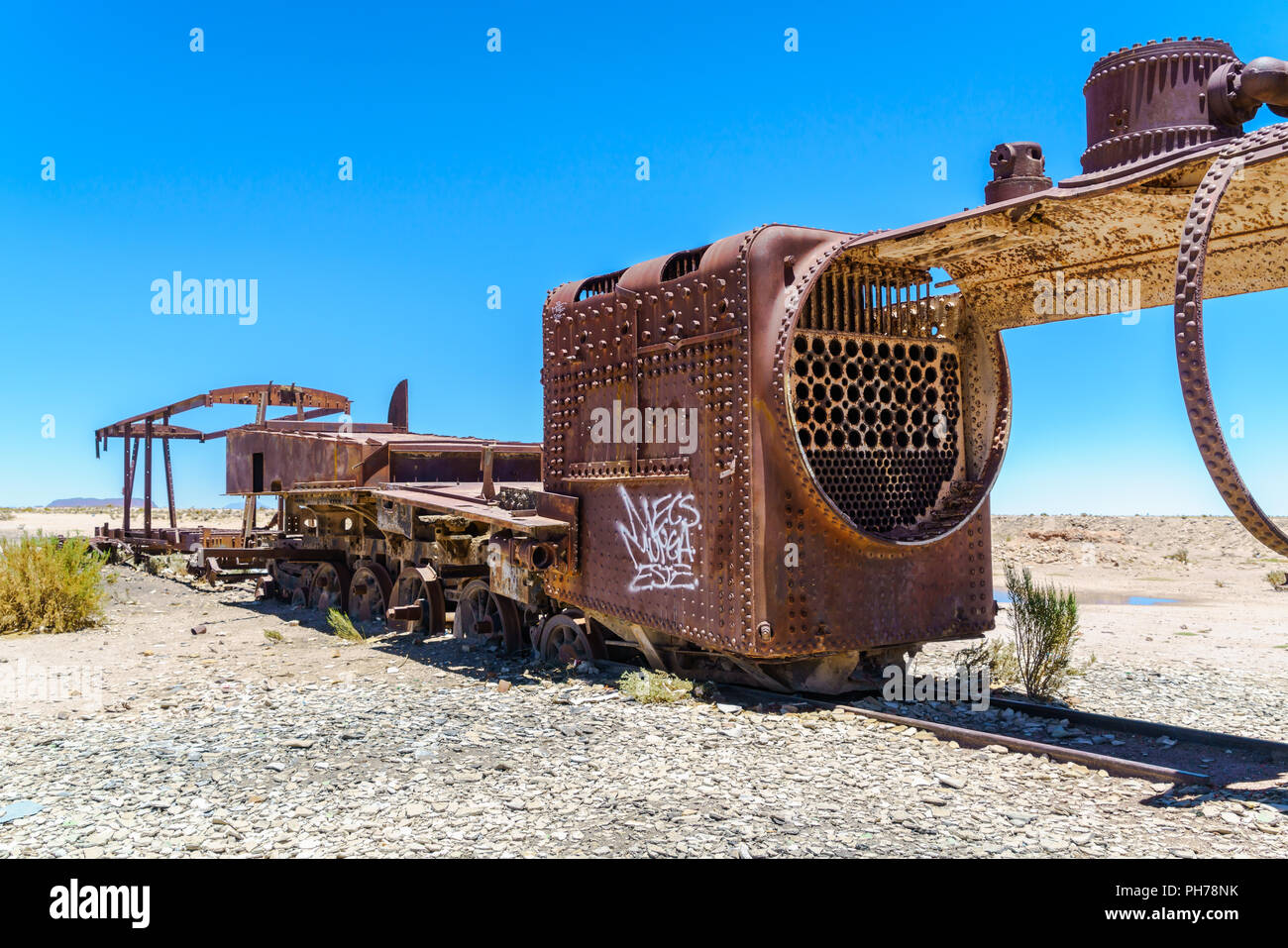 Abandoned rusty steam locomotive hi-res stock photography and images ...
