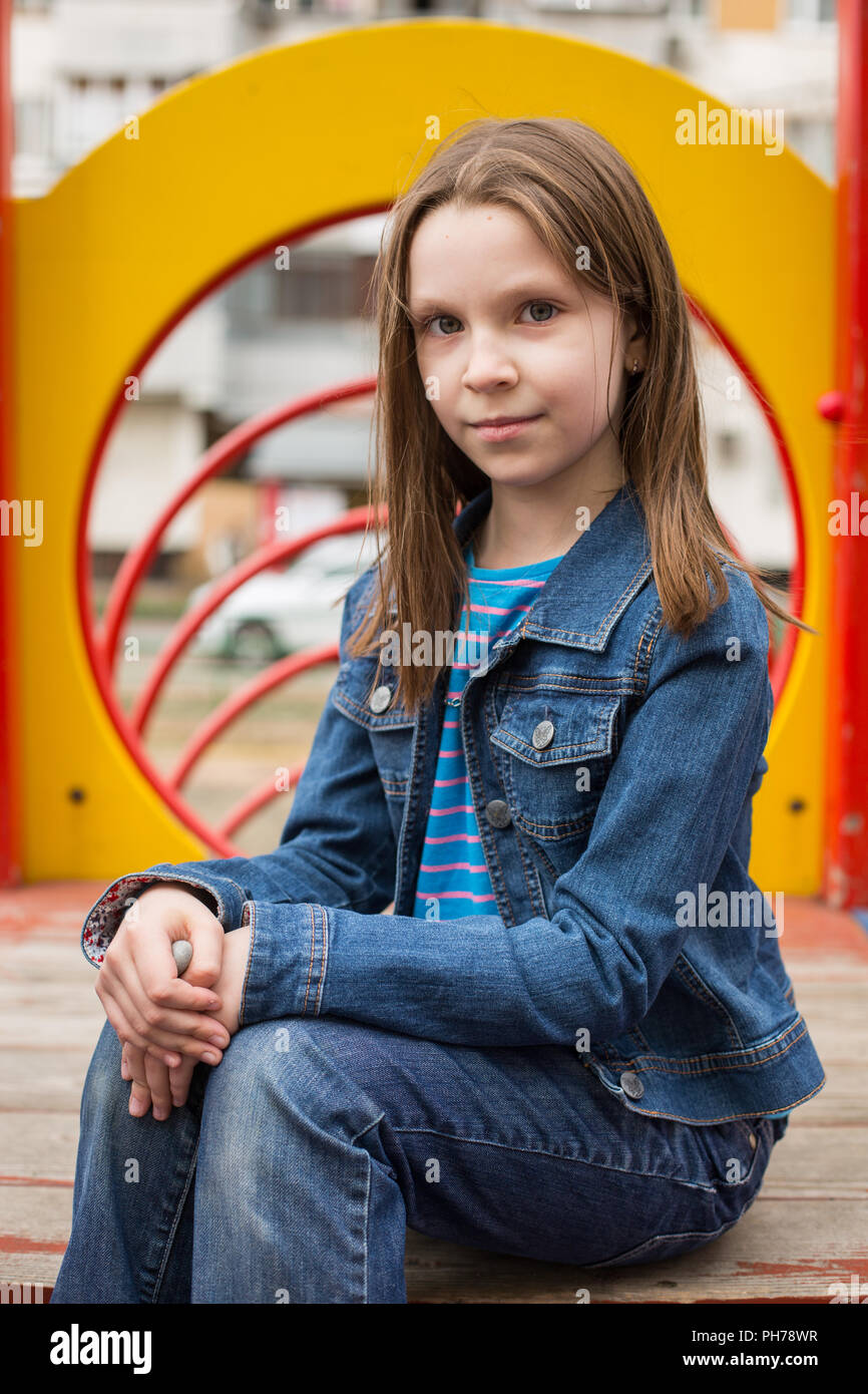 Portrait pretty hi-res stock photography and images - Alamy