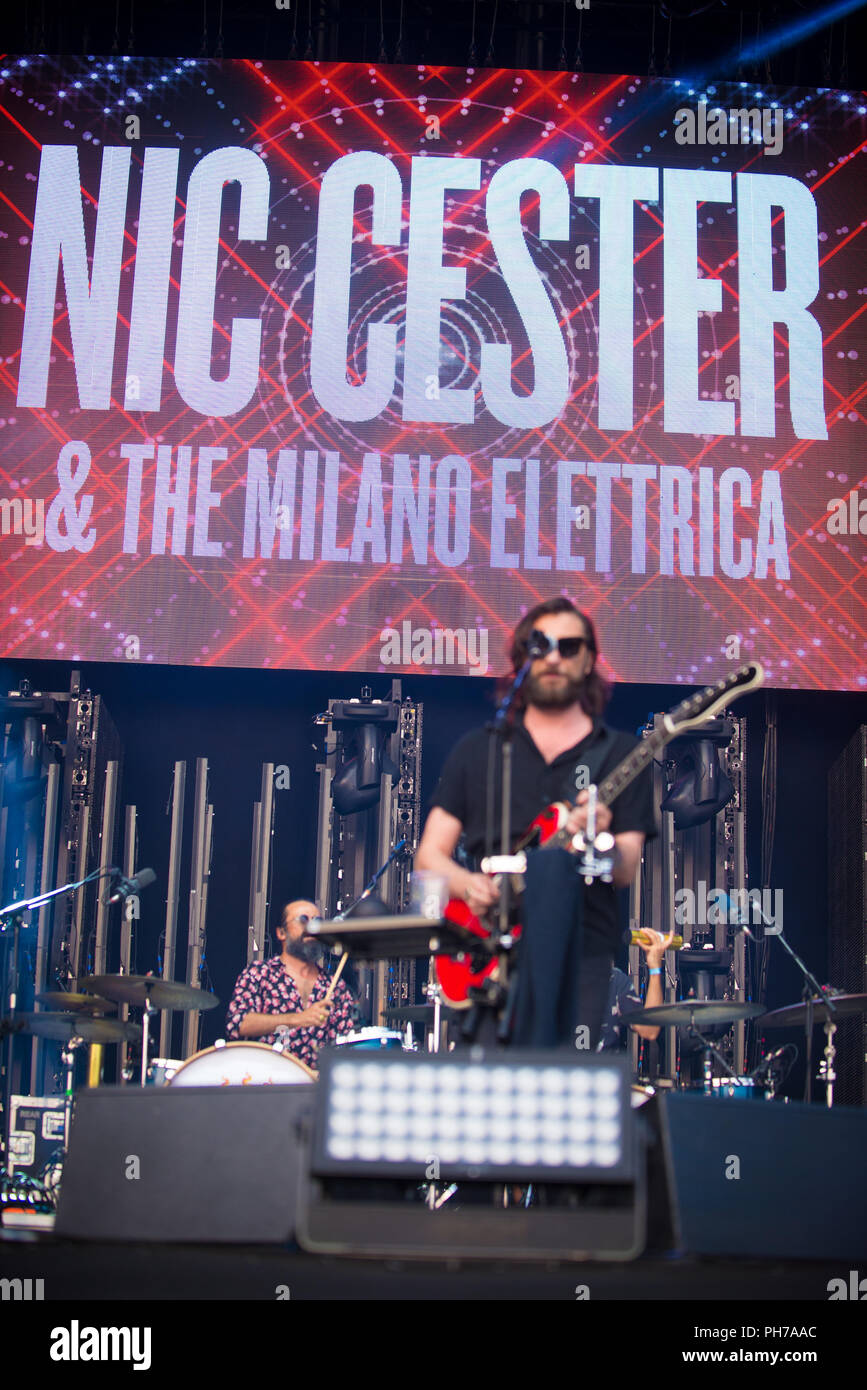 Nic center at home festival hi-res stock photography and images - Alamy