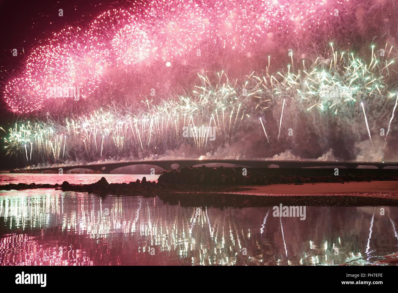 Male, Maldives. 30th Aug, 2018. Fireworks brighten the sky over the ...