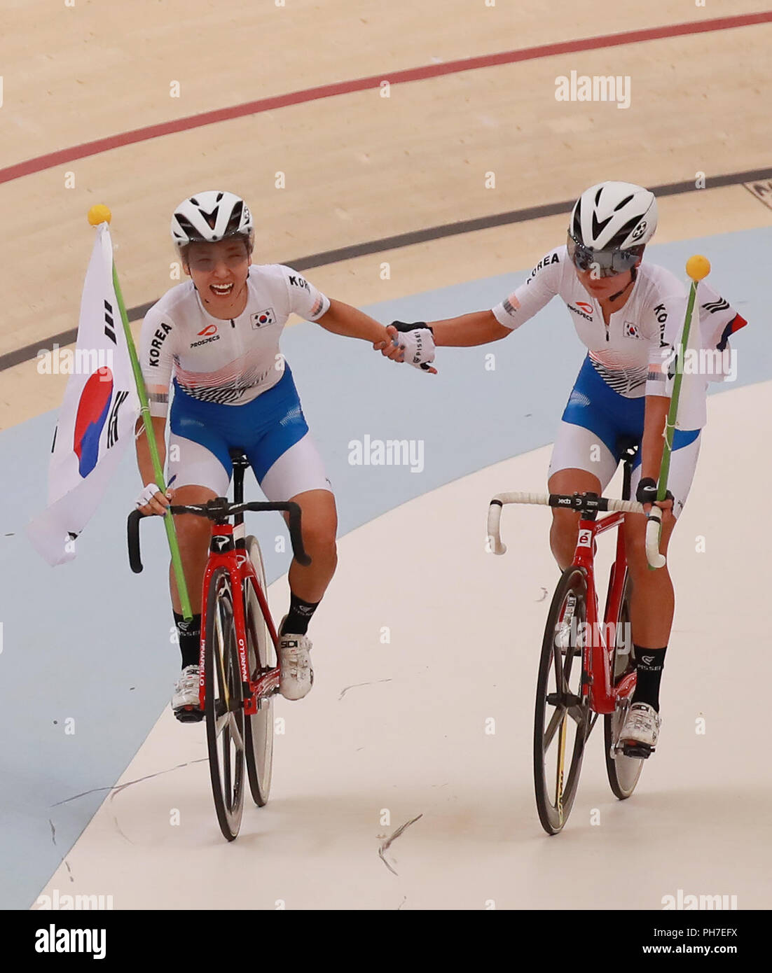 31st Aug, 2018. S. Korea wins gold in Asiad cycling South Korea's Na Ah ...