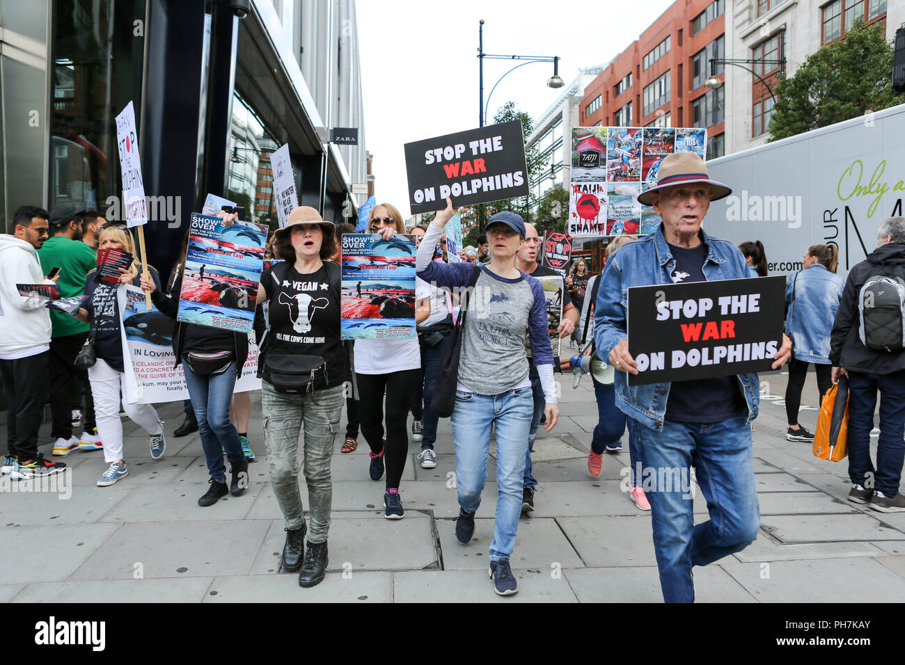31st Aug, 2018. Protesters march from Marble Arch to the Embassy of ...