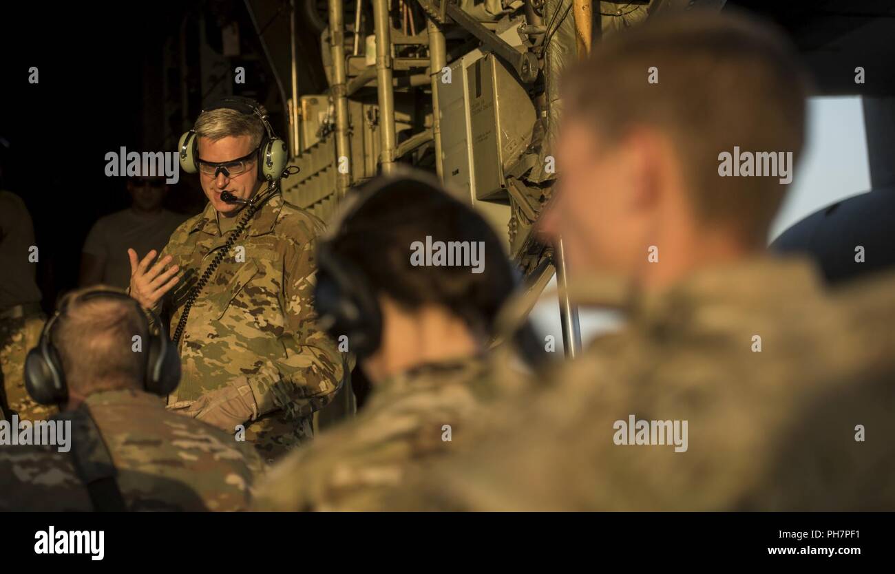 Eaes hi-res stock photography and images - Alamy