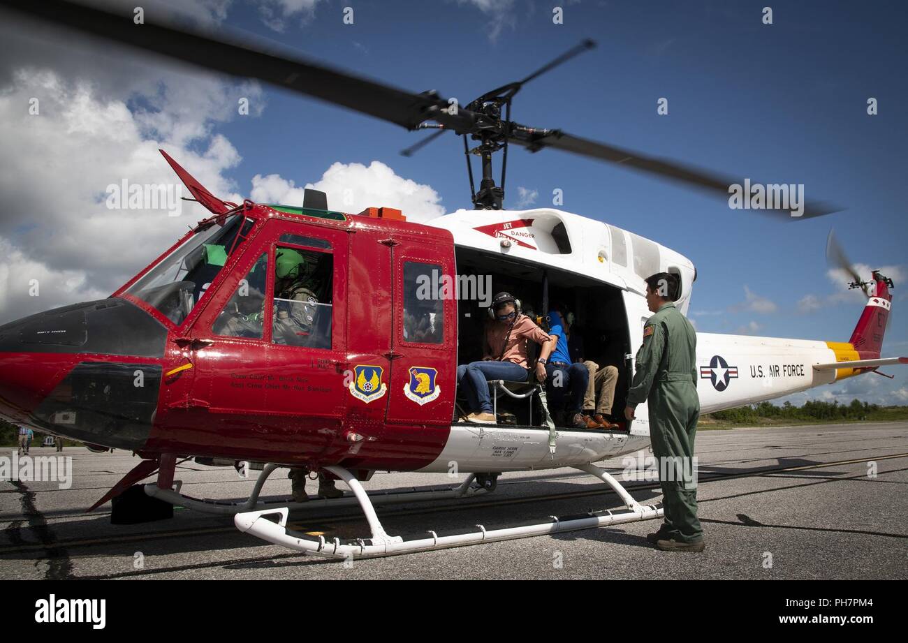 413th flight test squadron hi-res stock photography and images - Alamy
