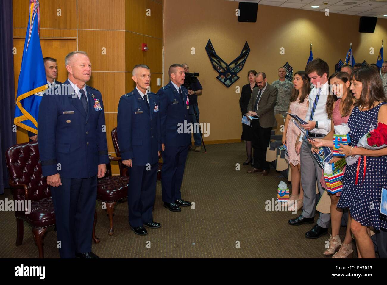 557th weather wing hi-res stock photography and images - Alamy