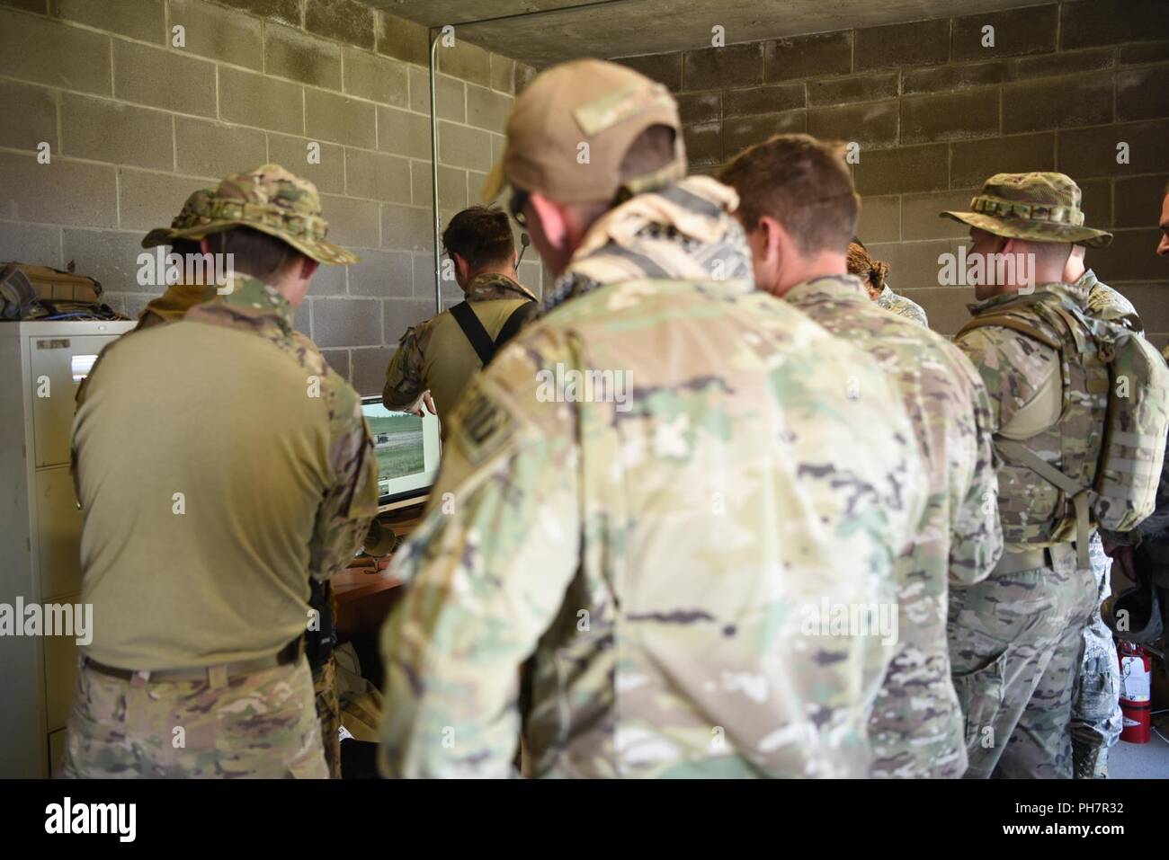Explosion field military training hi-res stock photography and images ...