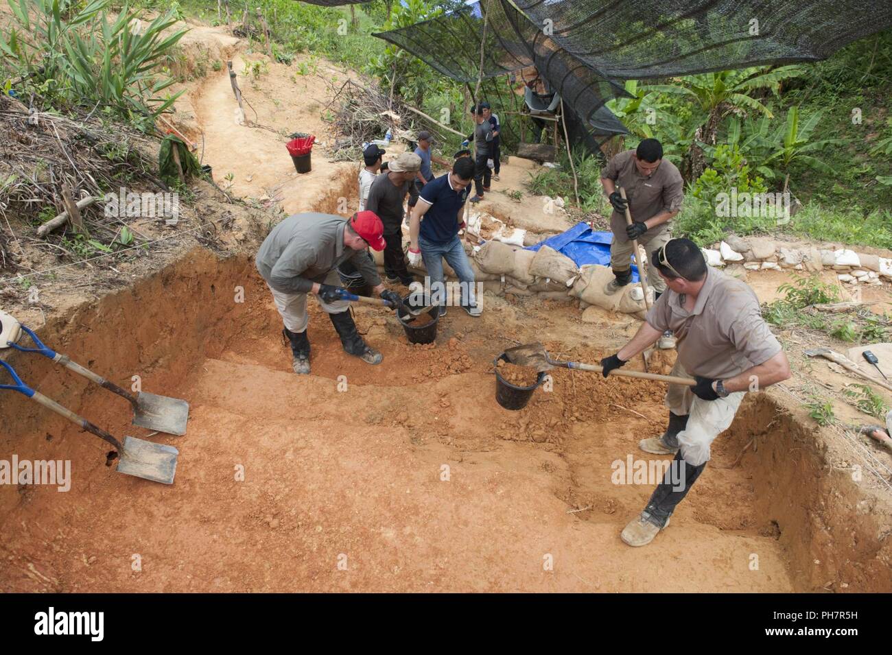 U.S. service members assigned to a Defense POW/MIA Accounting Agency ...