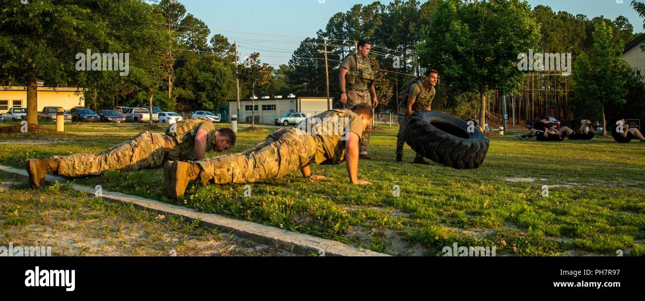 U.S. Army Paratroopers assigned to the 82nd Airborne Division were ...