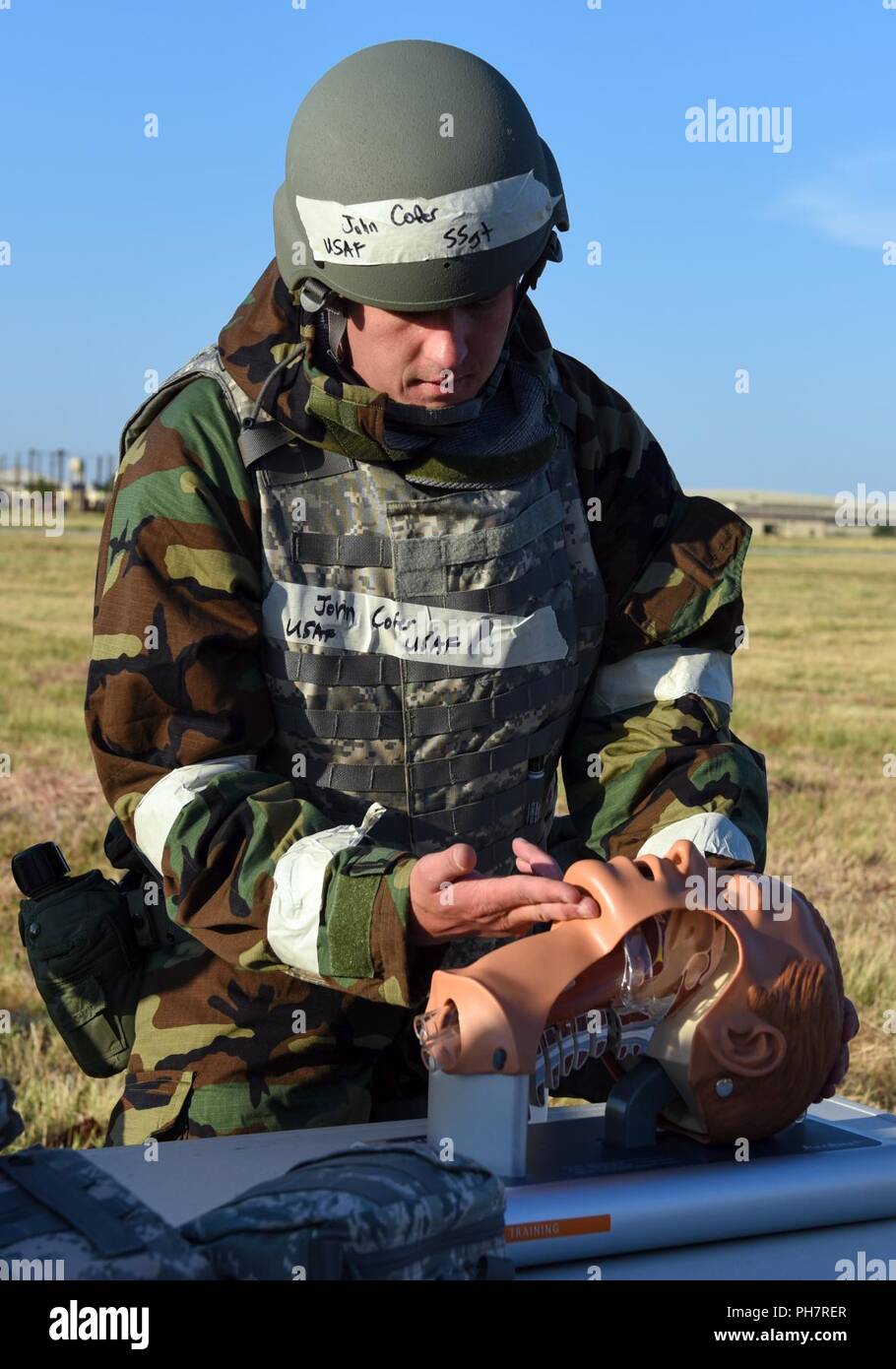 Chin lift maneuver hi-res stock photography and images - Alamy