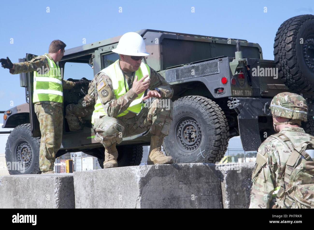 76th infantry brigade combat team hi-res stock photography and images ...