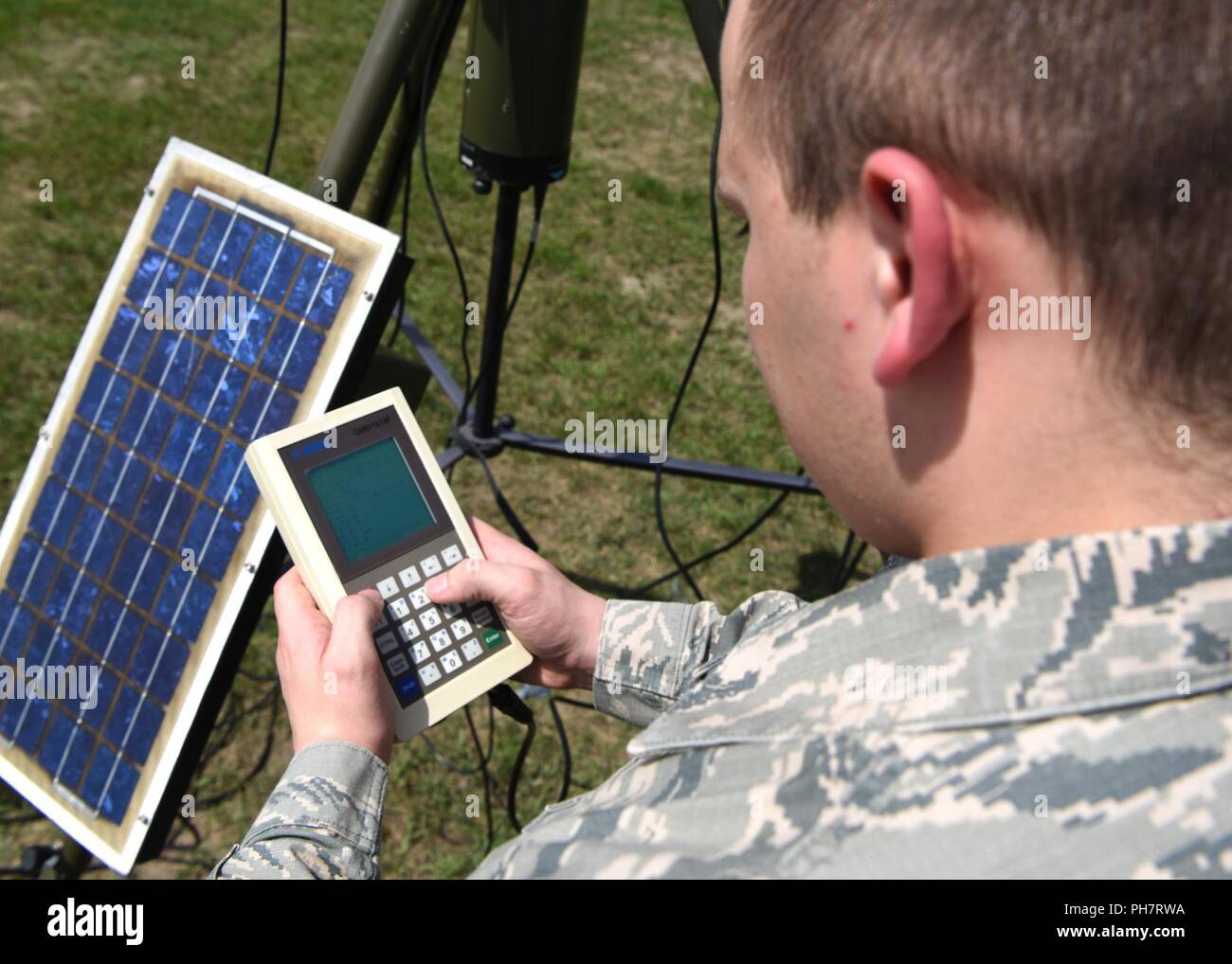 Tmq 53 tactical meteorological observing system hi-res stock ...